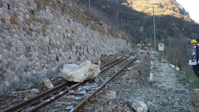More Rock Falls Cause Traffic Chaos Between Bourg & Moutiers