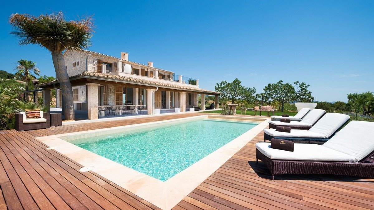 Holiday booking in Provence