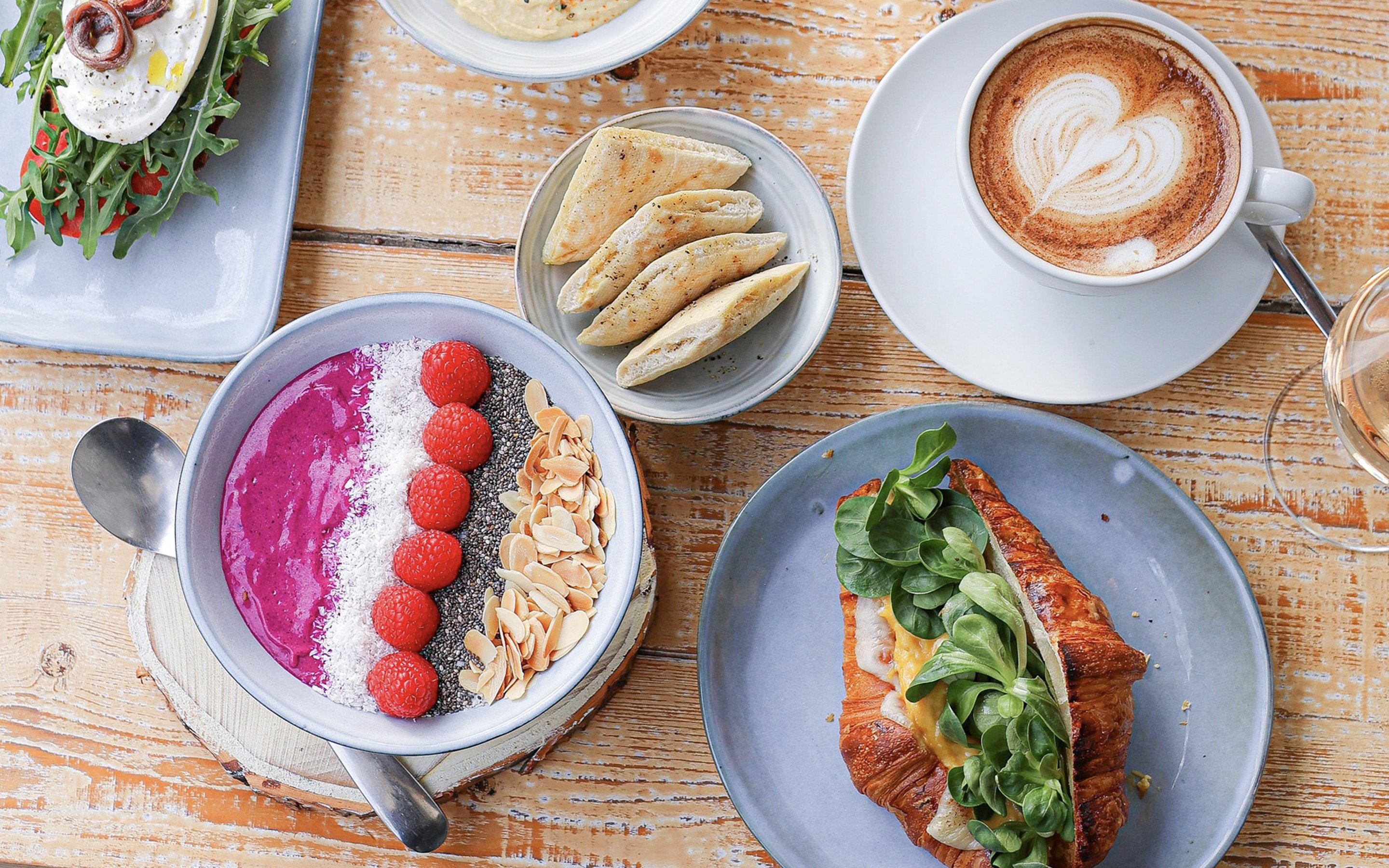 Solo Cafe, Santa Catalina (Arty District)