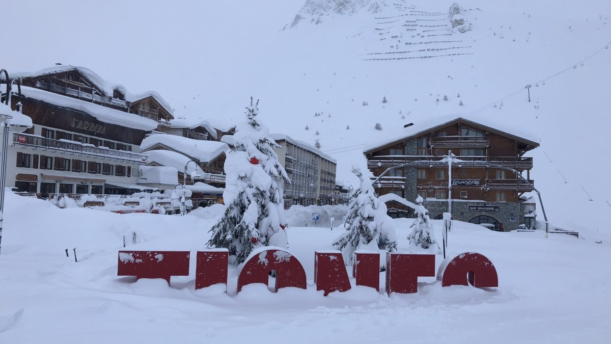 Record-breaking snow depth in Tignes | SeeTignes.com