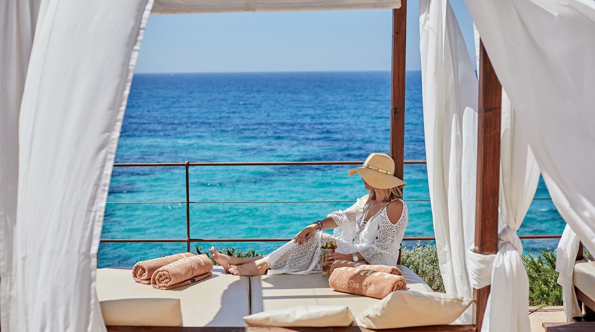 Best Beach Clubs in Mallorca (Majorca) | SeeMallorca.com