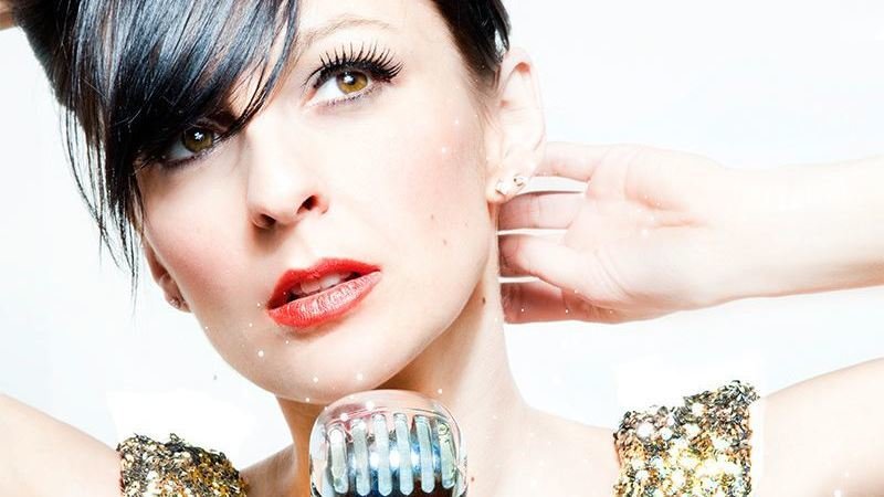 LadyVa at Le Rouge Gorge, Avignon