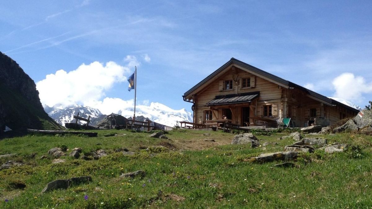 Cabane de Louvie Refuge (2250M), Verbier Region