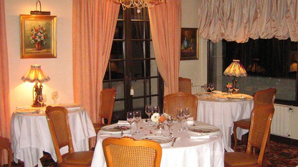 La Toque Blanche Restaurant, Pujols