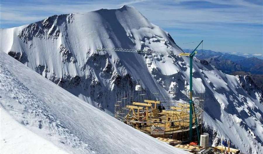 Refuge du Gouter Mont Blanc hut coming along nicely | SeeChamonix.com