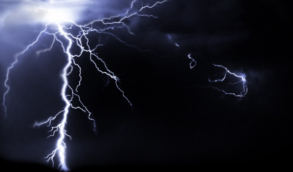 Lightning strikes three Mont Blanc mountaineers